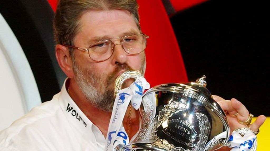World Darts 2014: Martin 'Wolfie' Adams' darts battle - BBC Sport