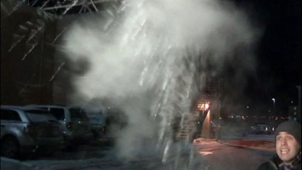 US weather: 'So cold boiling water freezes in mid-air' - BBC News