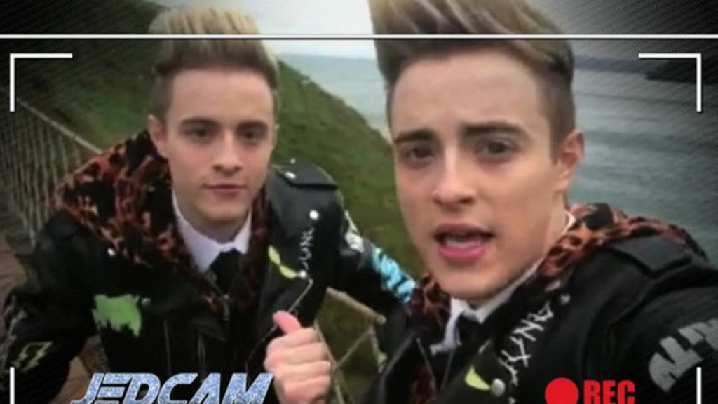 Jedward split up... for TV battle - BBC News