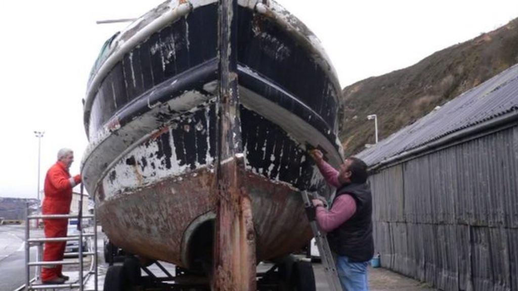 Dramatic sea rescue to go on display in Fishguard - BBC News