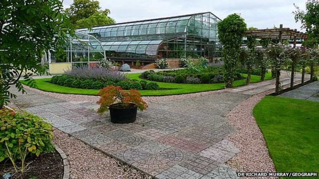 Inverness Floral Hall to be rebranded as botanic gardens - BBC News