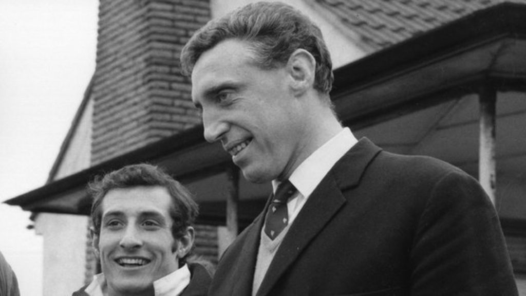 Wales great Brian Price recalls French adventure - BBC Sport