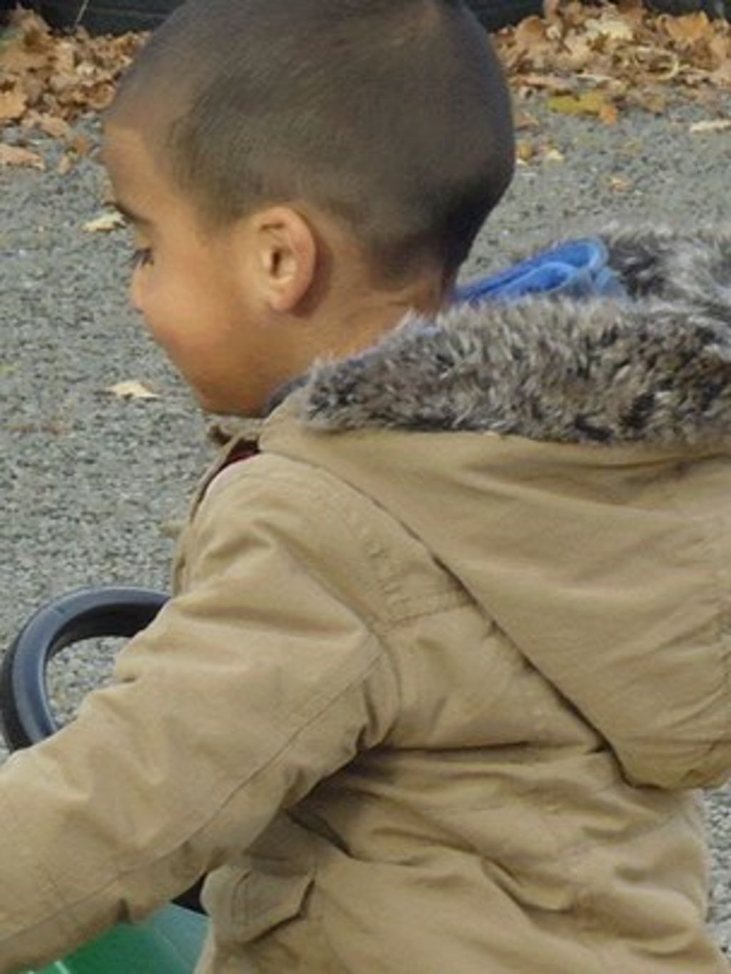 Mikaeel Kular search: New image of missing boy released - BBC News