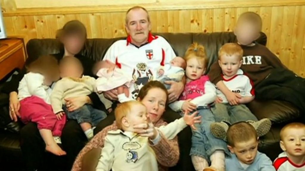 Derby fire deaths: Philpott killings 'not predictable' - BBC News