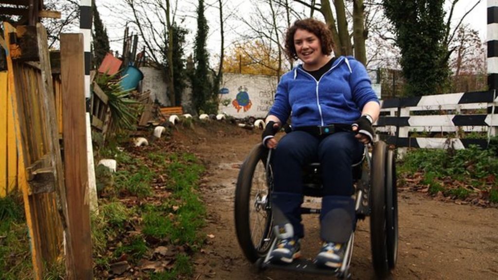 Jess Thom: What does freedom look like? - BBC News