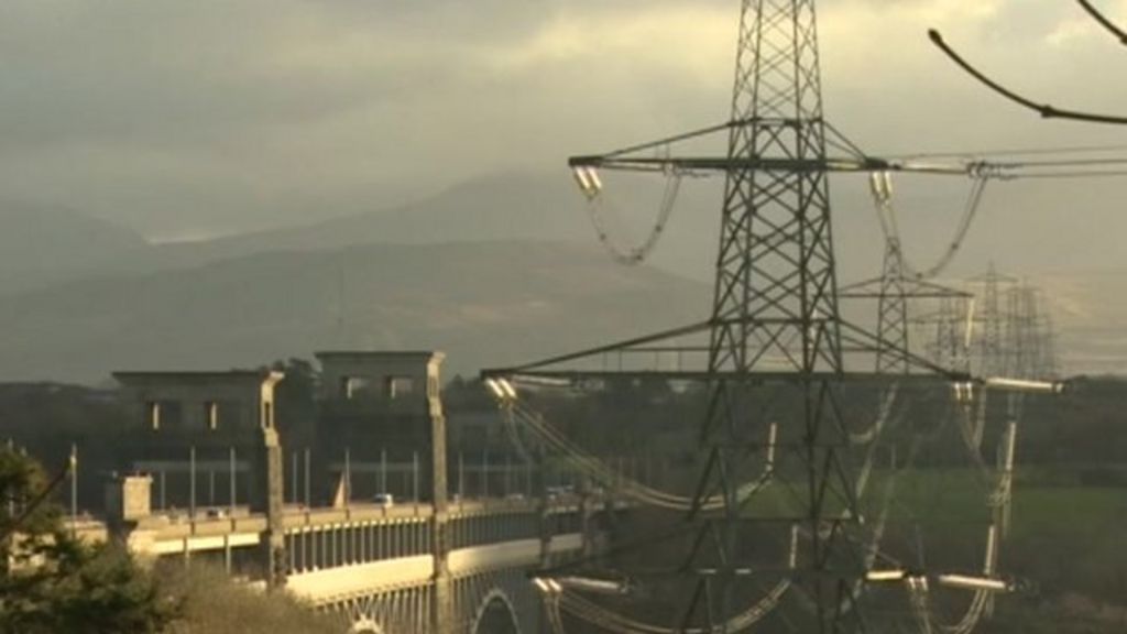 National Grid's Anglesey energy and pylons plan prompts meeting - BBC News