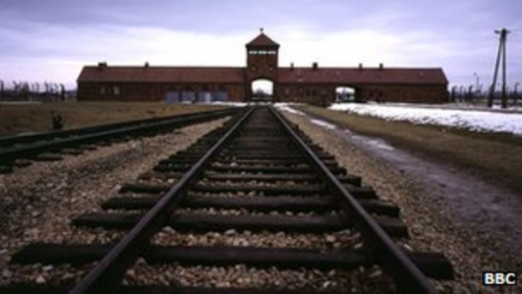 Holocaust Commission to plan UK memorial to victims - BBC News
