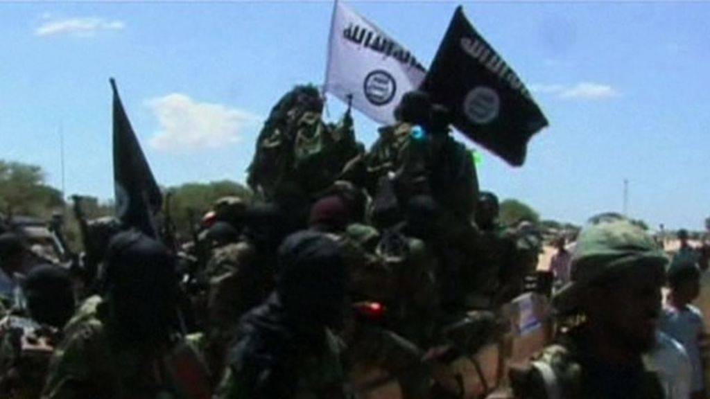 Money 'draws young recruits to al-Shabab' - BBC News