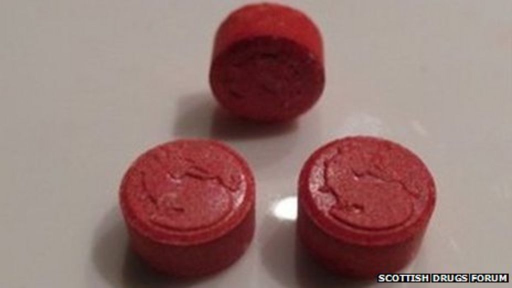 Two more held over ecstasy-type drugs after club death - BBC News