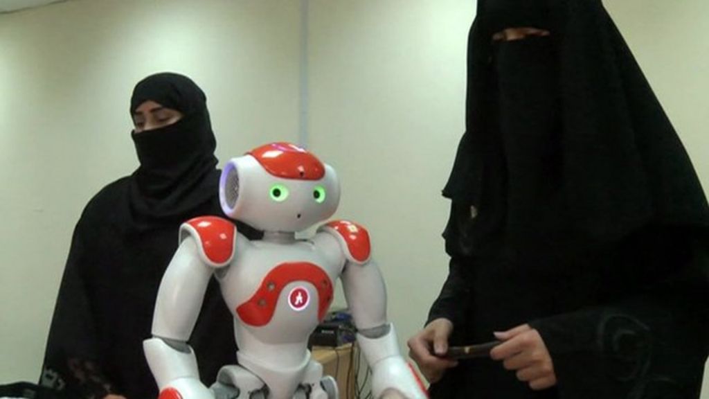 Why do women outnumber men in technology in the Gulf? - BBC News