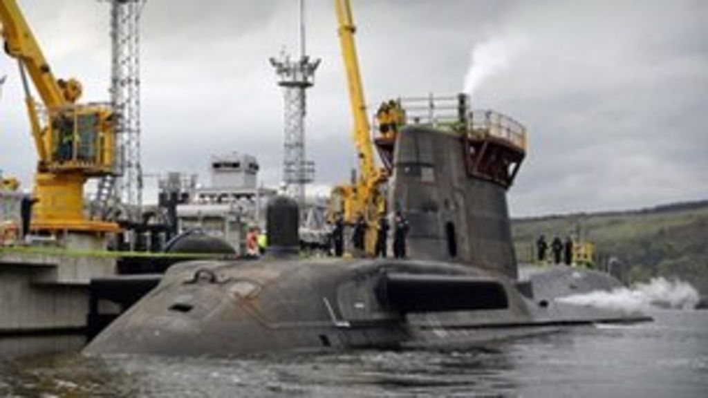 Faslane and Coulport staff to strike over pay - BBC News