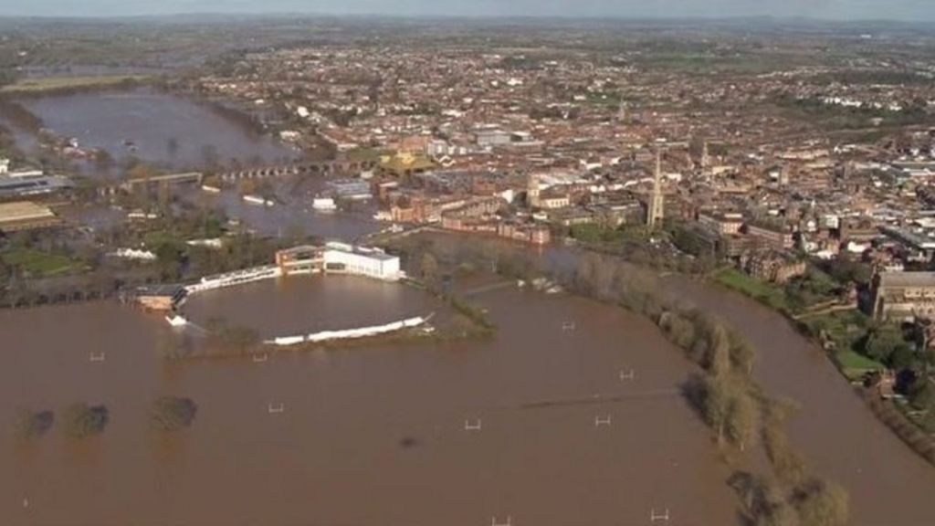 Aerial images of flood-hit Worcester - BBC News