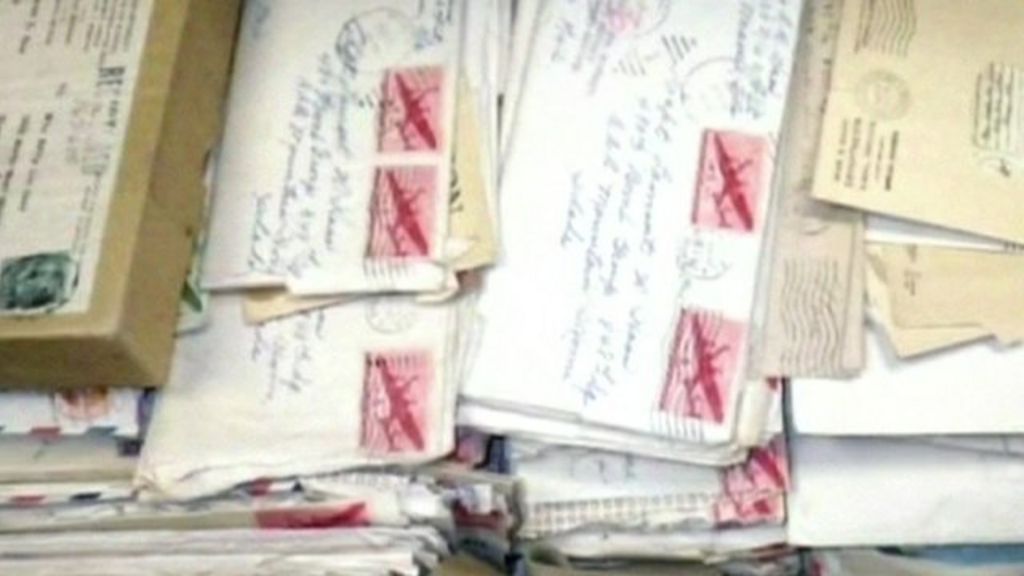 Rediscovered WW2 love letters reunite family in USA - BBC News