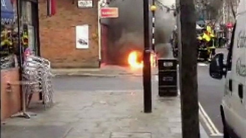 North London pavement bursts into flames - BBC News