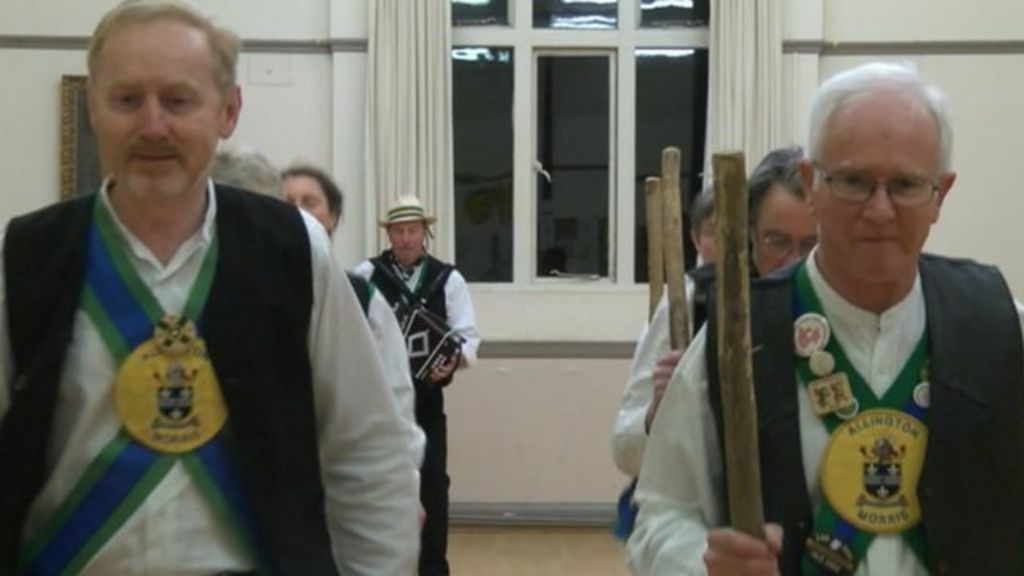 Allington, near Grantham, could lose Morris dancers - BBC News