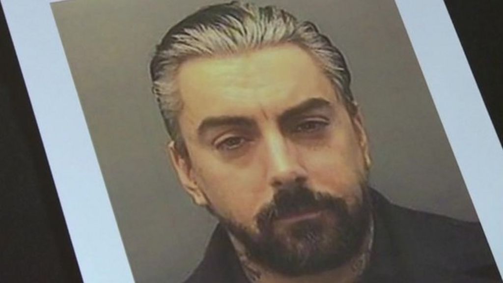 Paedophile rock star Ian Watkins 'could have been caught sooner' - BBC News