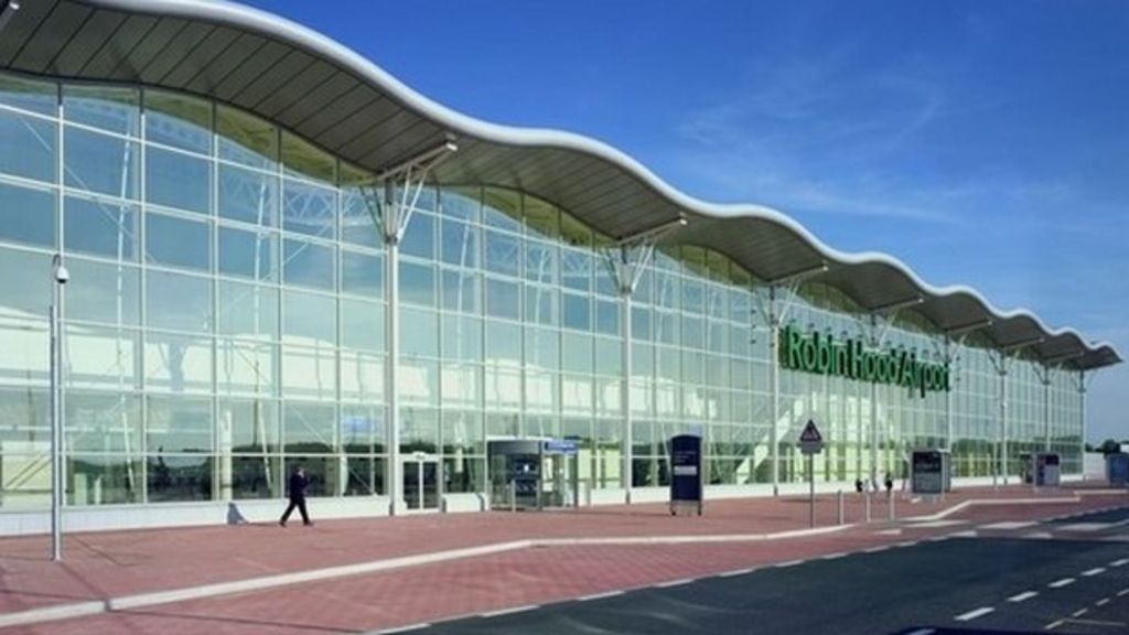 Isle of Man air link with Yorkshire begins - BBC News