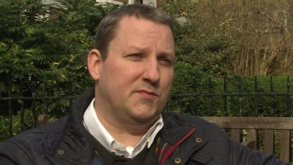 Man explains switching from British Gas after 15 years - BBC News