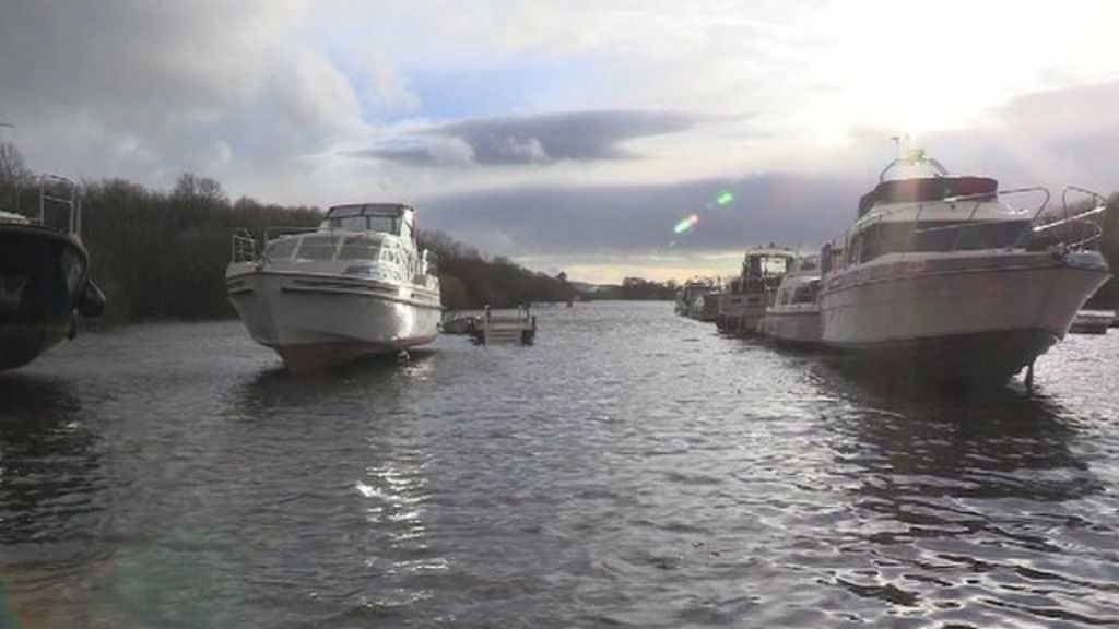 Fears for flooding in Fermanagh as river levels rise - BBC News