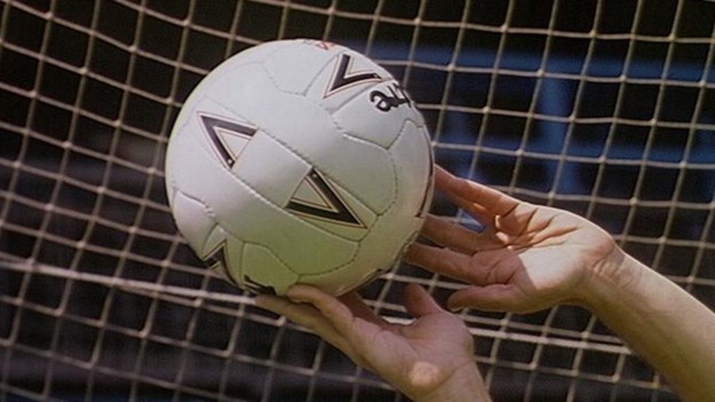 Win for footy team that lost 171 games - BBC Newsround