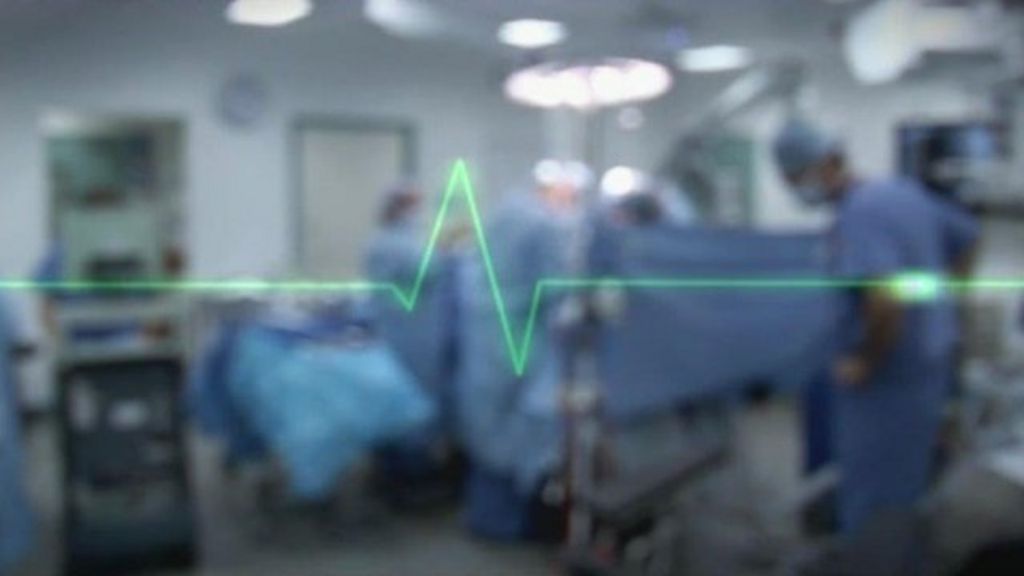 Private heart ops deal for NHS patients agreed by minister - BBC News
