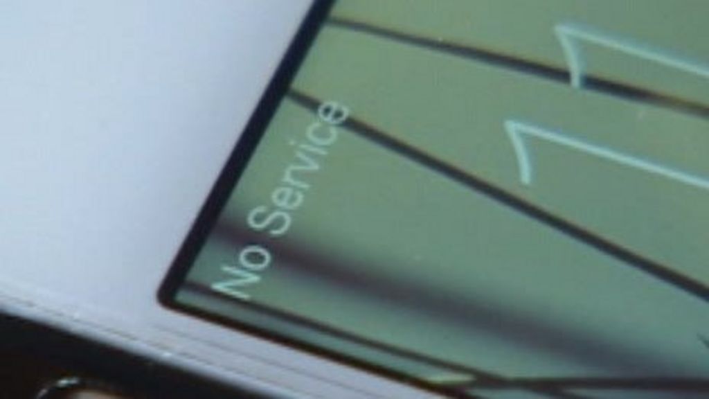 Complaints over Bordon mobile phone signal - BBC News