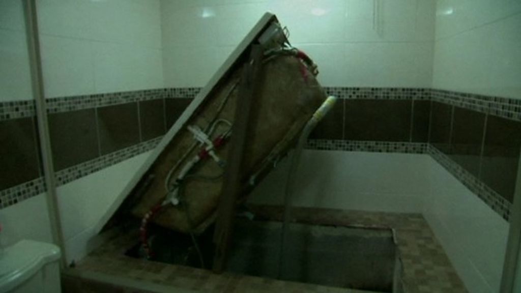 Inside Mexican drug lord's houses - BBC News