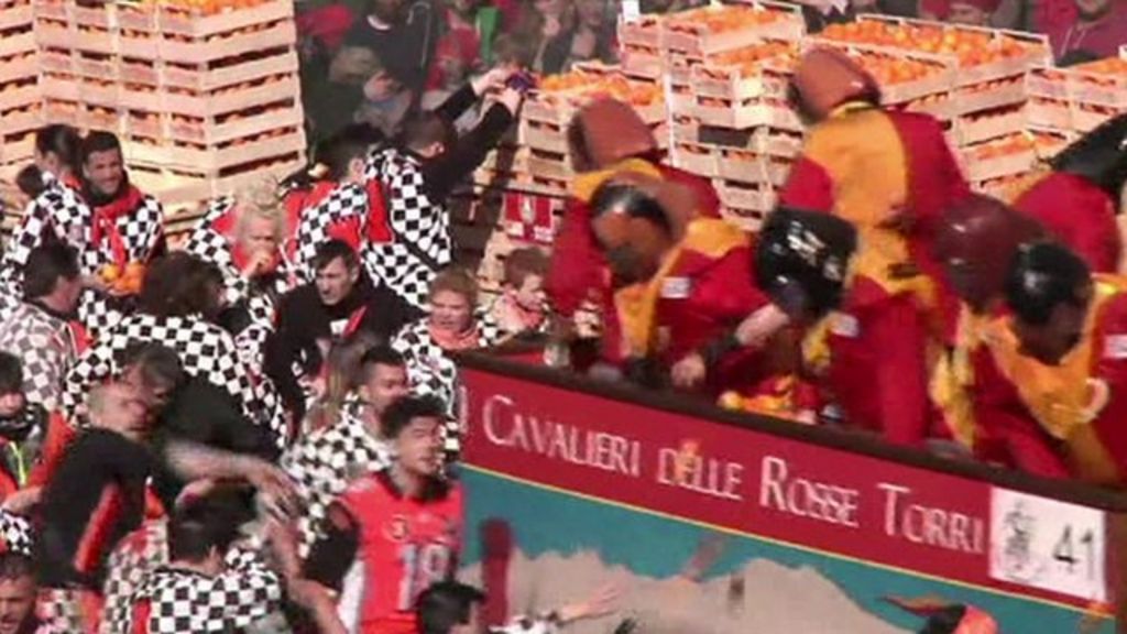 Giant food fight in Italian town - BBC Newsround