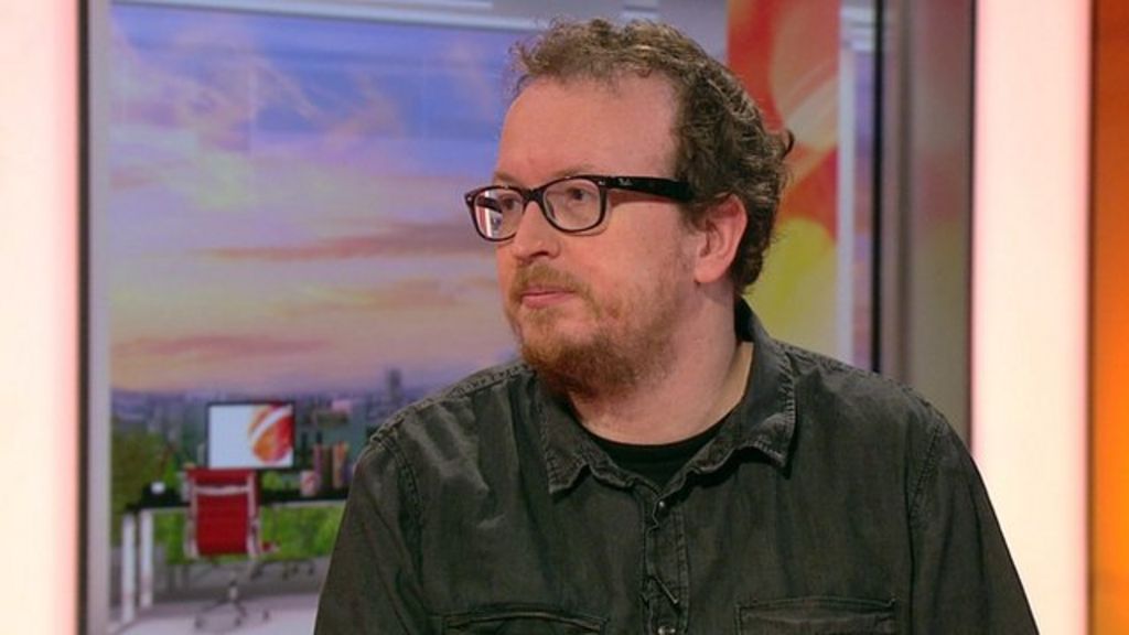 Best-selling Cherub author turns to teen rock stars - BBC News