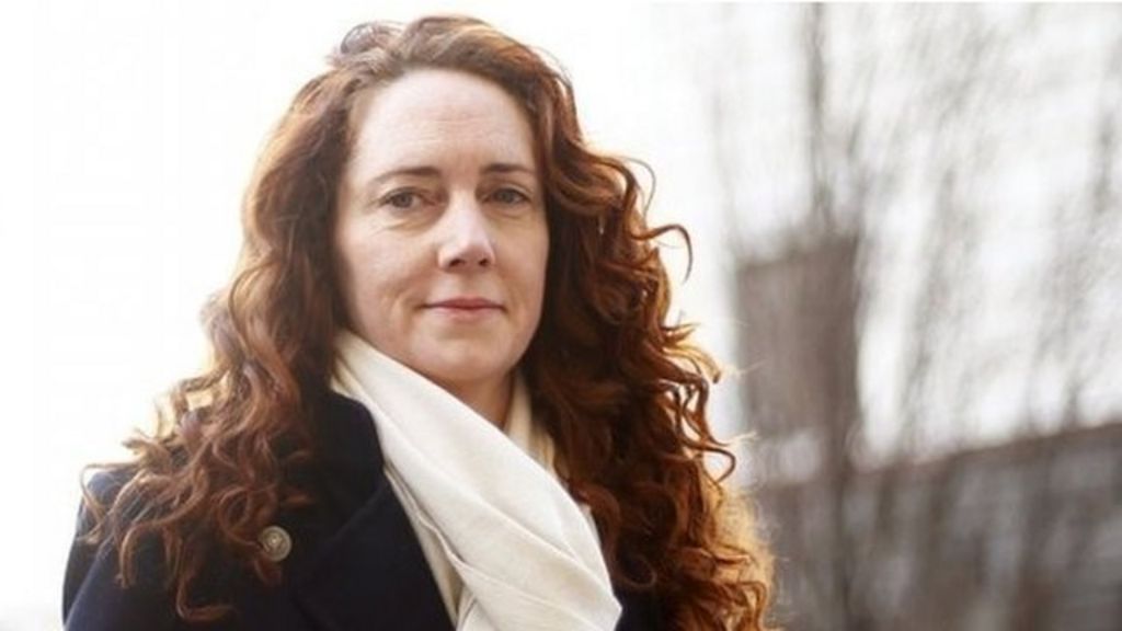 Phone-hacking trial: Brooks 'received death threats' - BBC News
