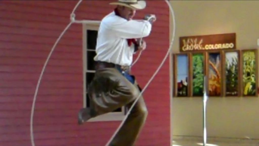 The physics of lasso tricks slowed down - BBC News
