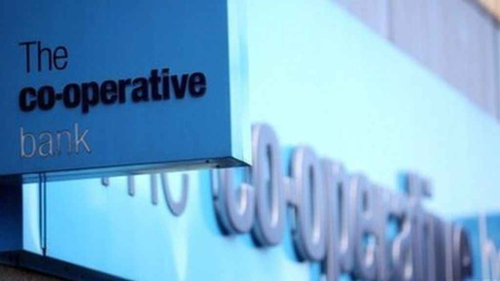 Co-op Group to boost executive pay - BBC News