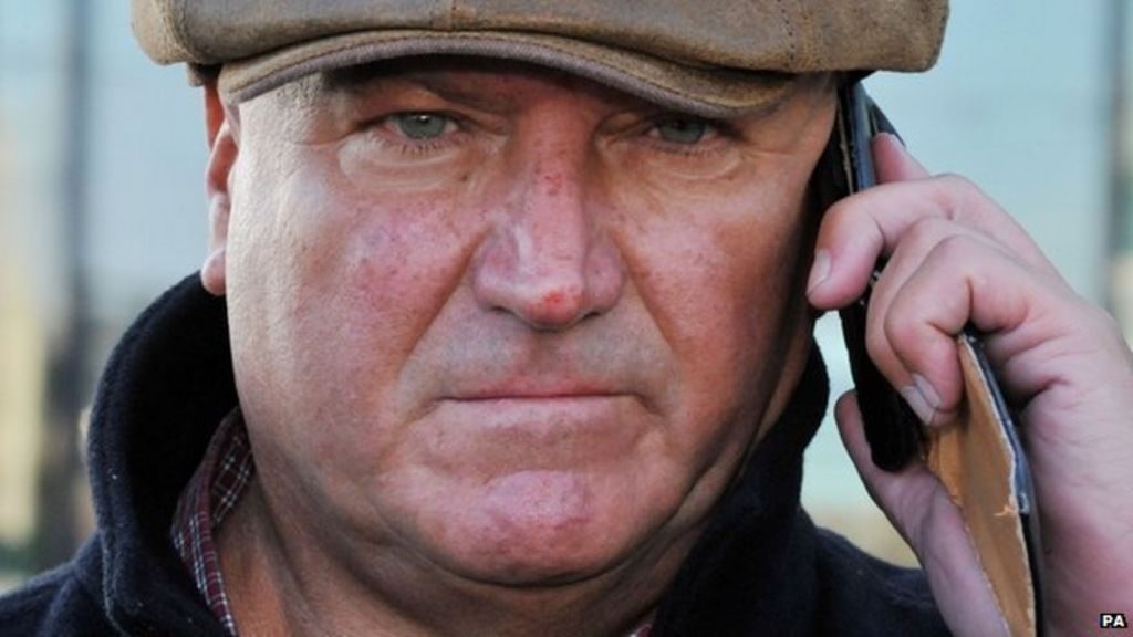 Bob Crow, RMT union general secretary, dies - BBC News