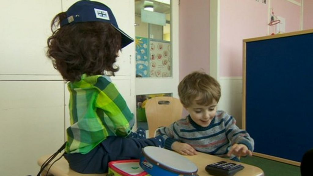 The robot helping kids with autism - BBC Newsround