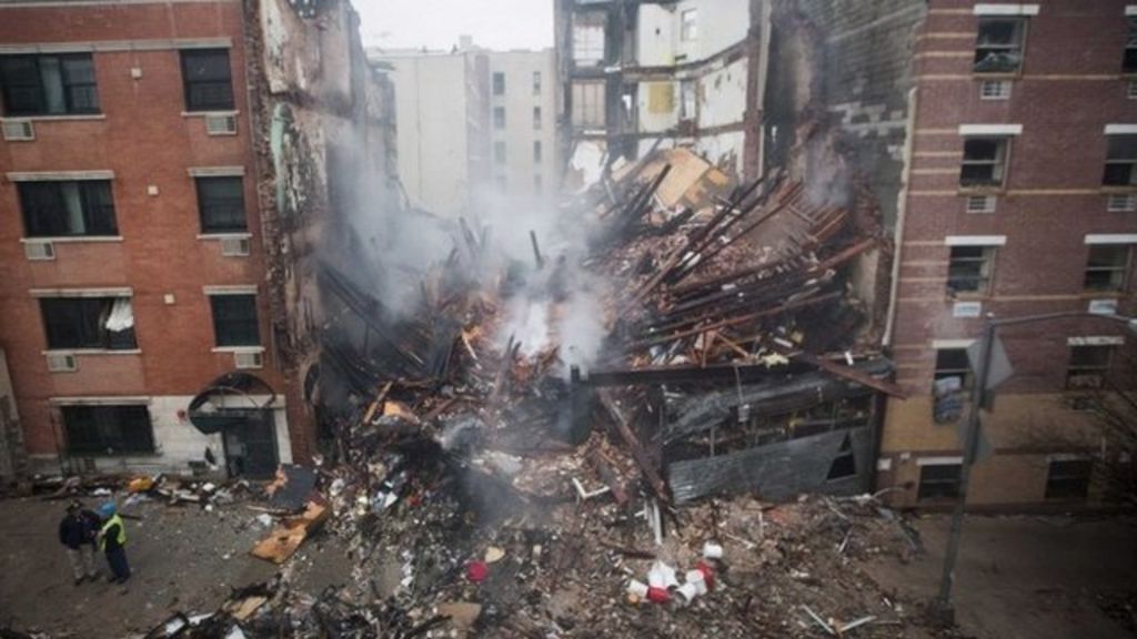 New York buildings collapse from 'gas leak' - BBC News