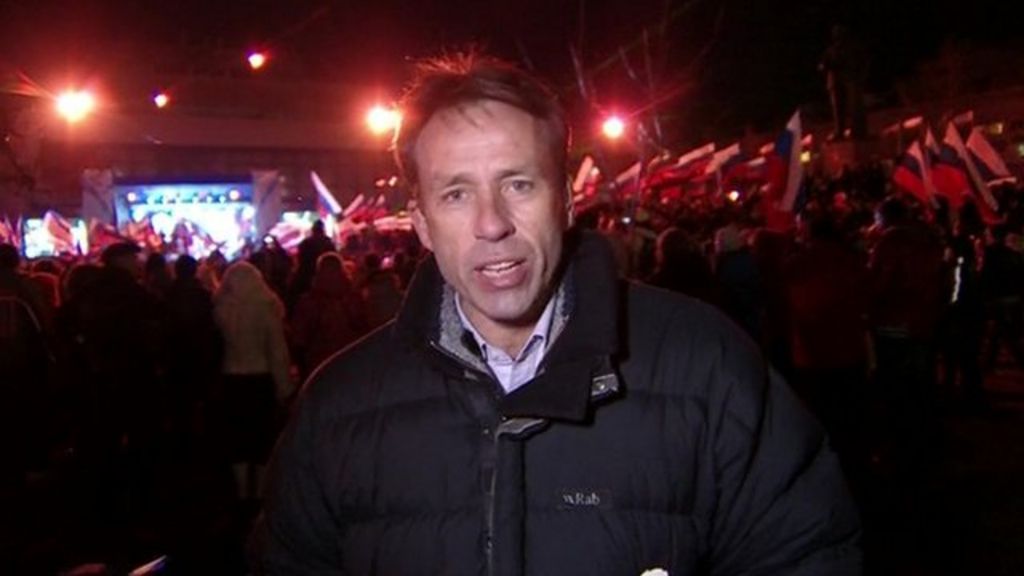 Crimea exit poll: More than 90% back Russia union - BBC News