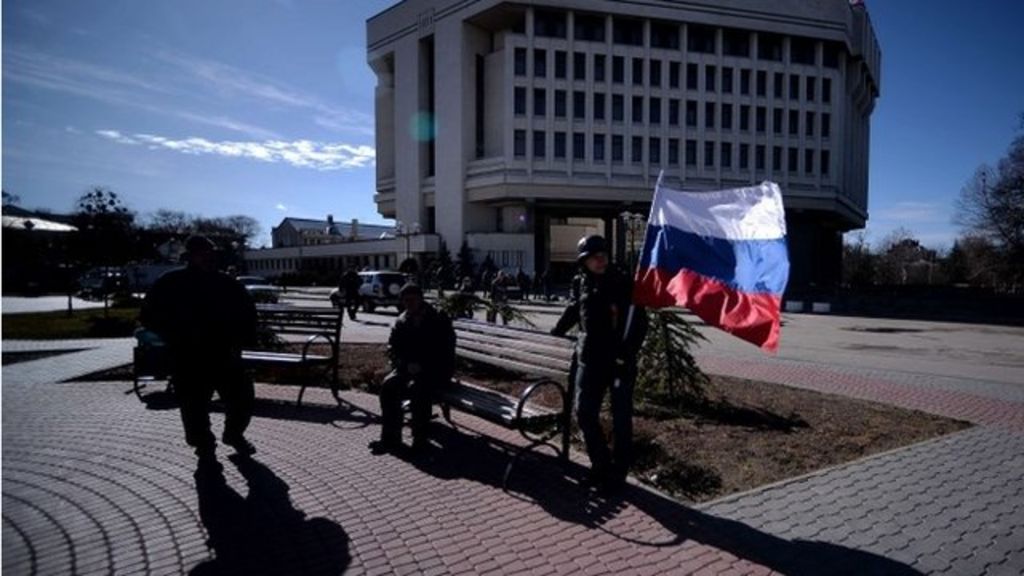 Crimean parliament formally applies to join Russia - BBC News
