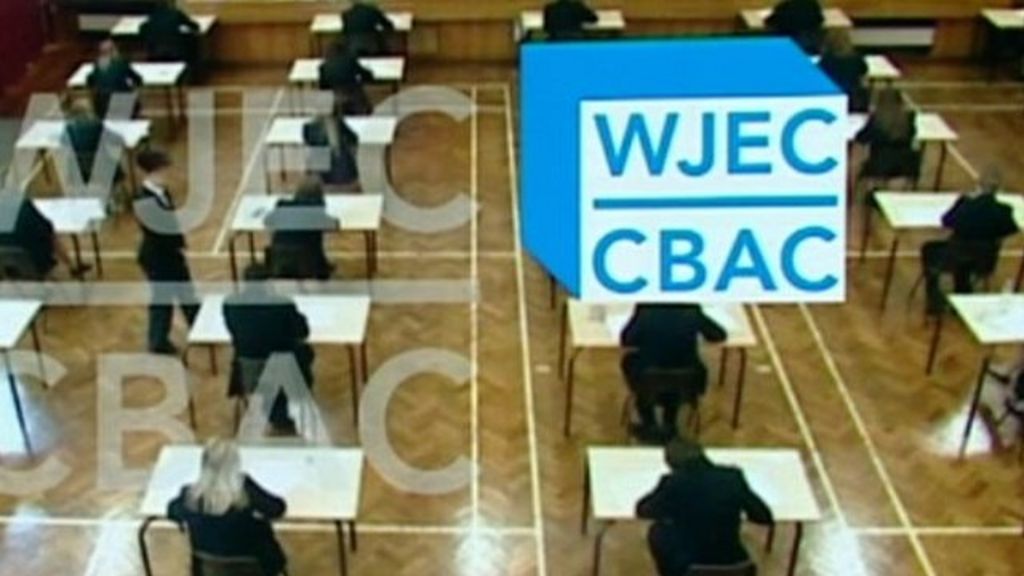 WJEC exam body to re-mark some GCSE English papers after review - BBC News
