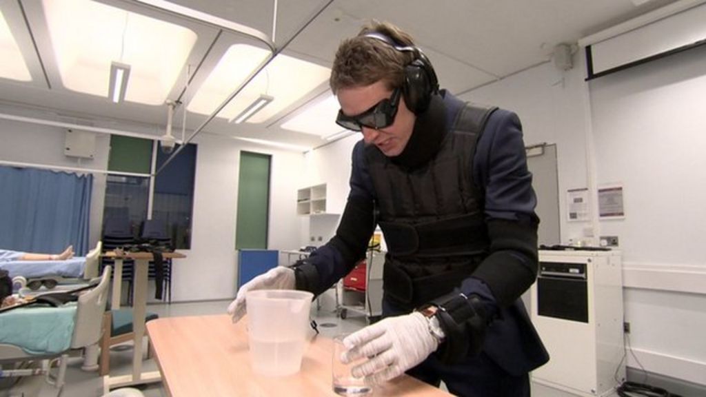 London healthcare students try 'age simulation suit' - BBC News