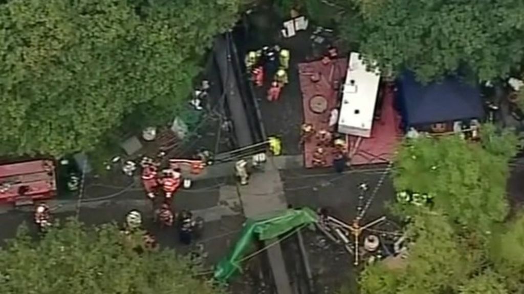 Gleision mine deaths: Trial begins in Swansea - BBC News