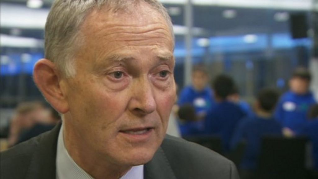 Nel chats to Premier League boss - BBC Newsround