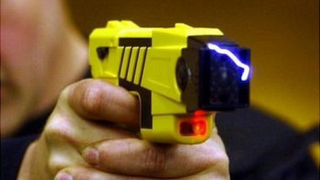 Police Taser use doubles across southern England - BBC News