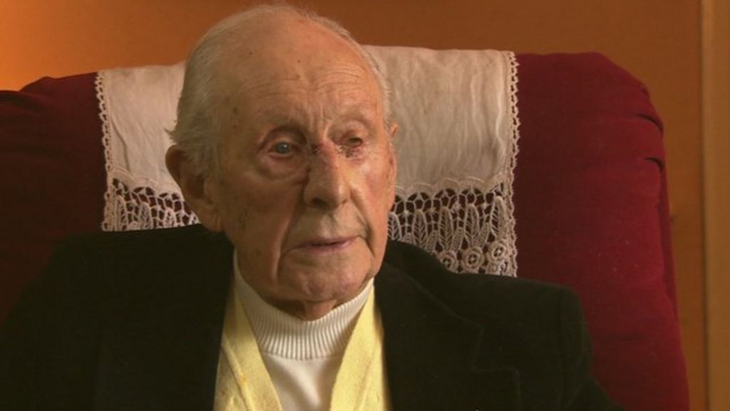 Chapman Pincher: Legendary journalist turns 100 - BBC News