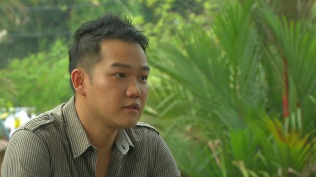 Flight MH370 'not hijacked' by cabin crew - BBC News