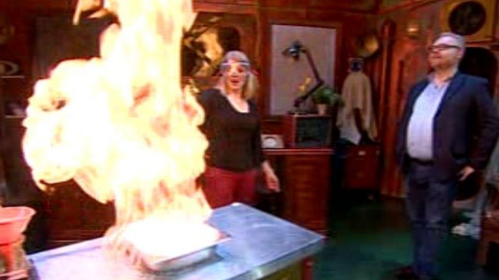 How to make a soap bubble fireball - BBC News