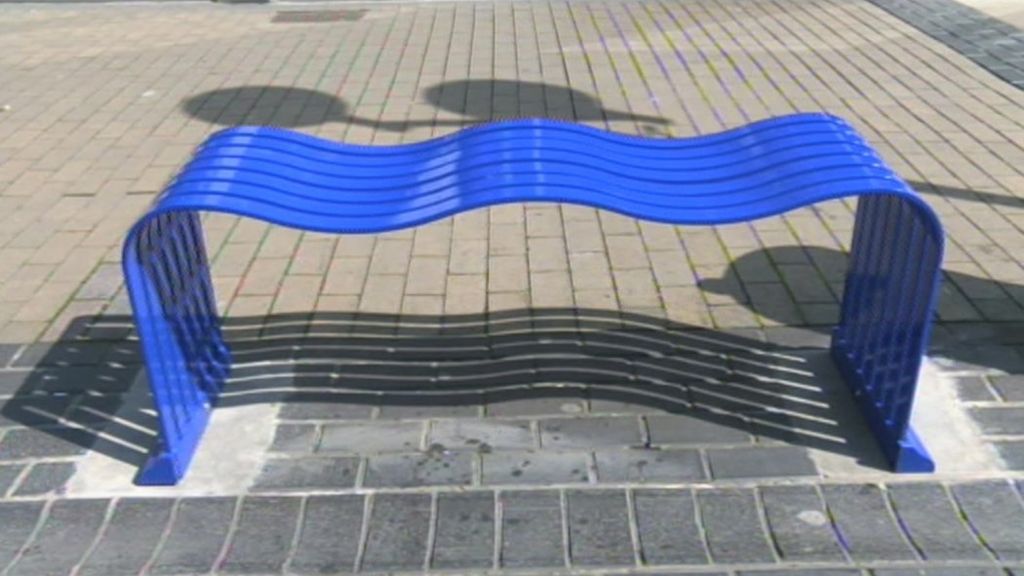 Dover benches 'designed to be uncomfortable' - BBC News