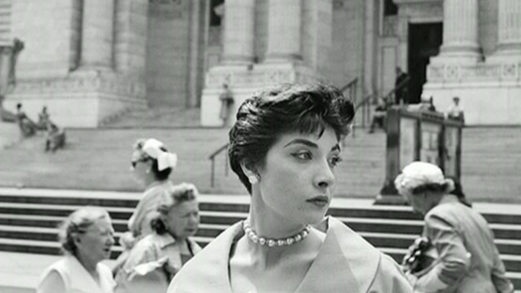 Documentary of a secret photographer - BBC News