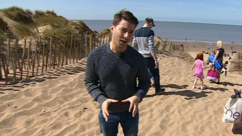 Ricky heads to the beach - BBC Newsround