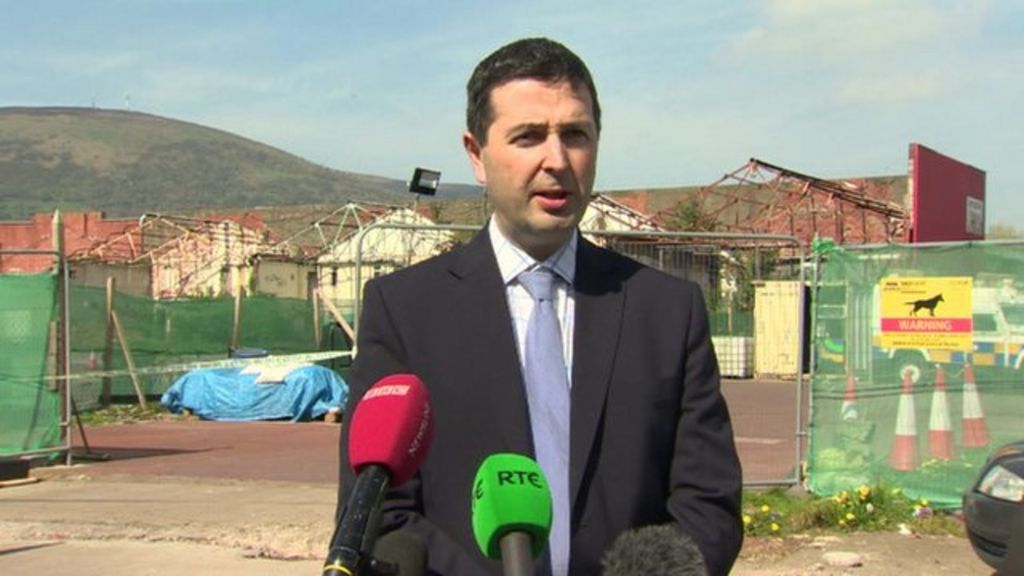 Police appeal over Tommy Crossan shooting - BBC News