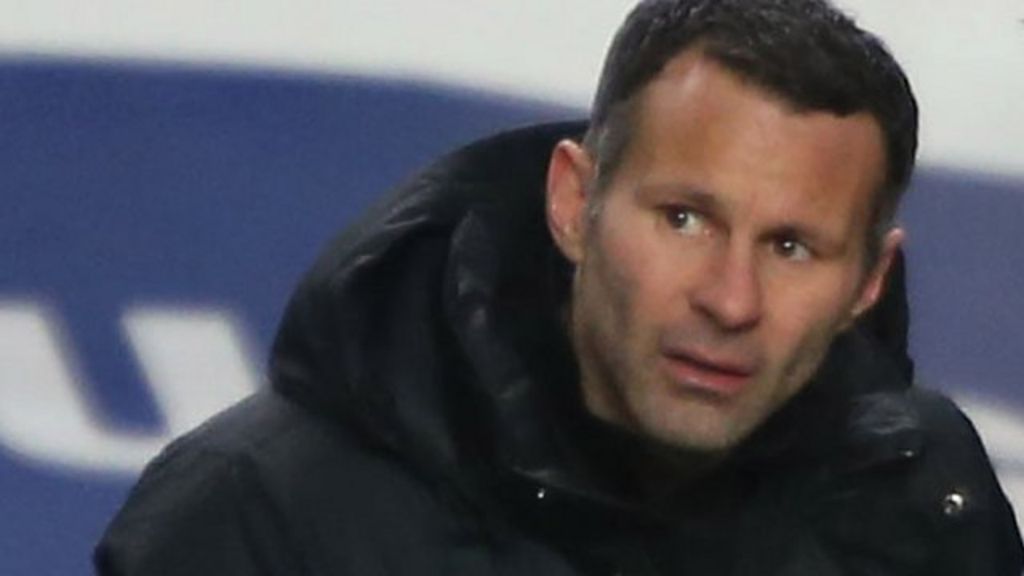 Manchester United v Norwich: Neil Adams on Ryan Giggs - BBC Sport